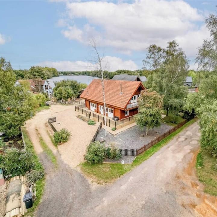 Alpine Lodge - Norfolk