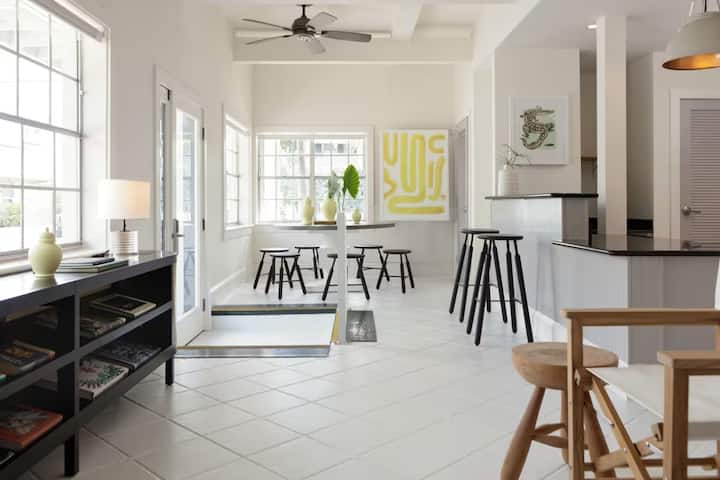 Cozy Beach Escape W/ Swimming Pool - Key West, FL