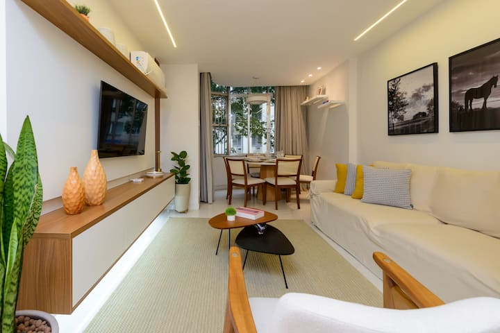 3bdrs 200m From Copacabana Beach | Nsc 1004/201 - Rio de Janeiro