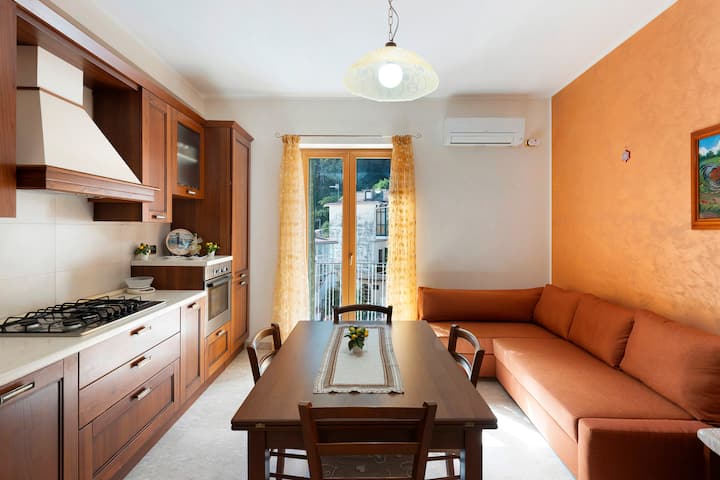 Ce Tour - Nonni's Lemon House - Cetara