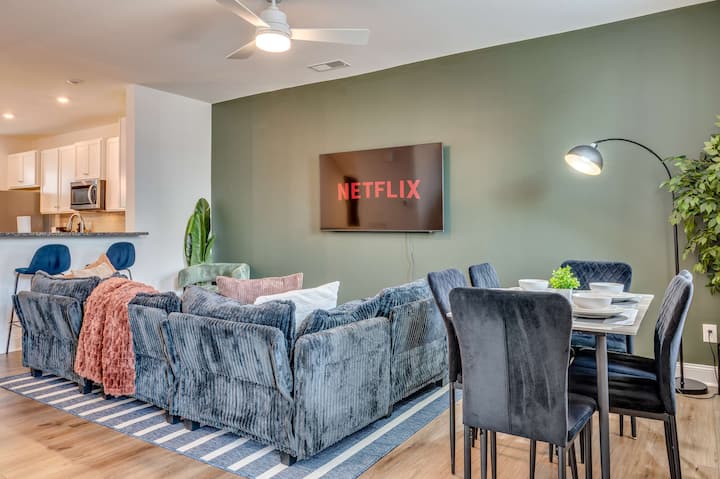 5br Townhouse | King Bed | Garage | Northlake - 夏洛特