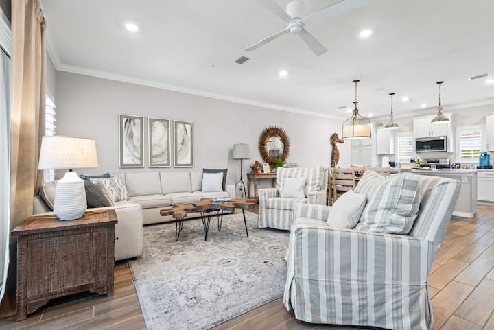 Emerald Shores Private Beach Club, Bar, Pool - Perdido Key, FL