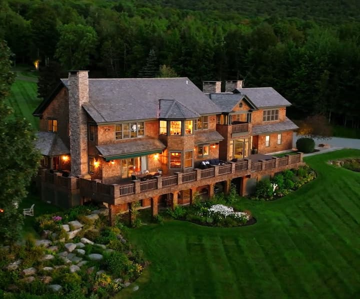 Panorama: 5br, Fireplaces, Game Room, Huge Deck! - Stowe, VT