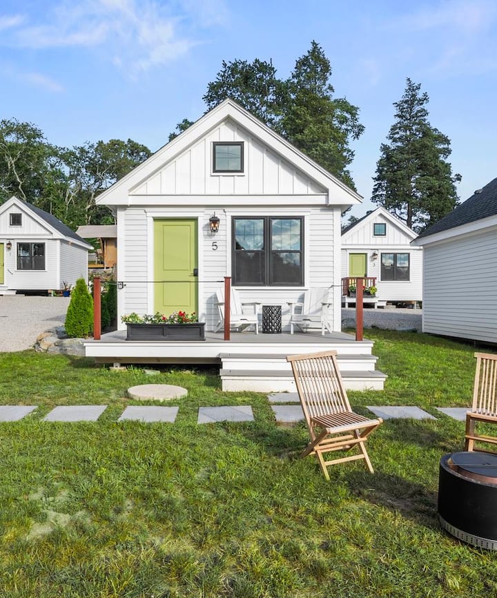 Cottage With Porch In Newport - Rhode Island