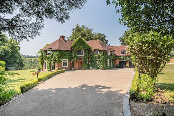 Old Lakenham By Group Retreats - Maidstone