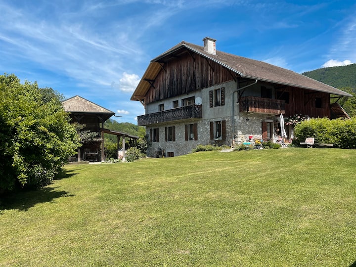 Séjour Dans Ferme De 1876 - Lac Bénit
