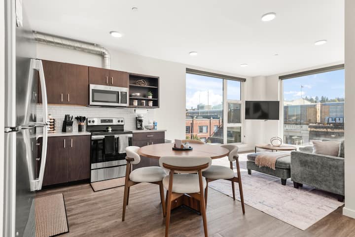 2br Cozy Apartment In Dt | Gym | Parking - Spokane, WA