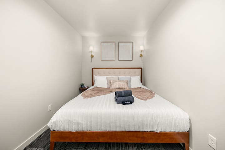 Stylish 2-br Spokane Home - Spokane, WA