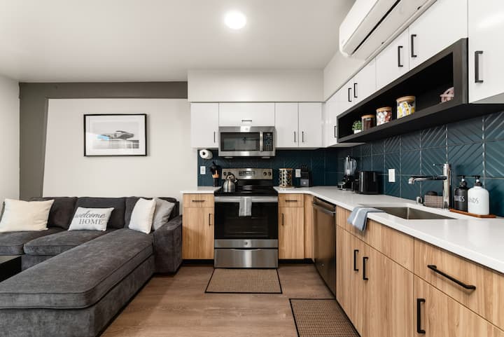 Modern Condo W/king Bed & High‑speed Wifi - Spokane, WA