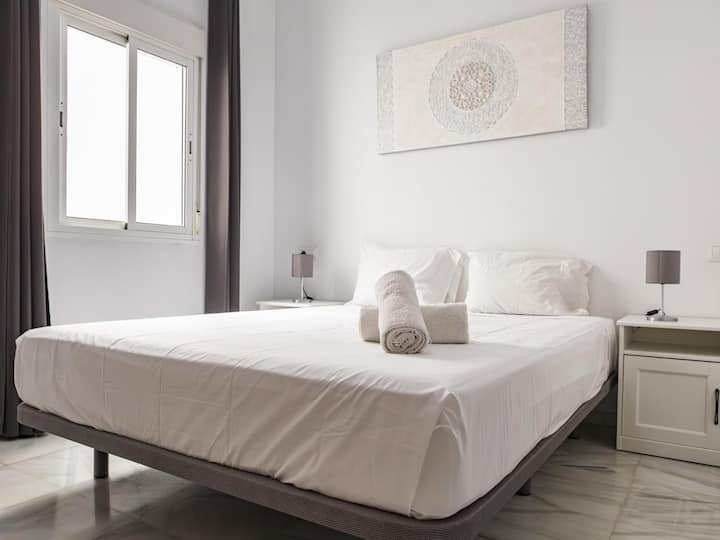 Ideal For Families, Spacious And Centrally Located - Málaga