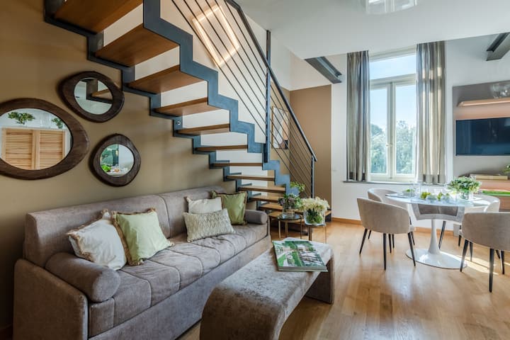 Verdi 1928, A Cozy Wallside Retreat - Lucca