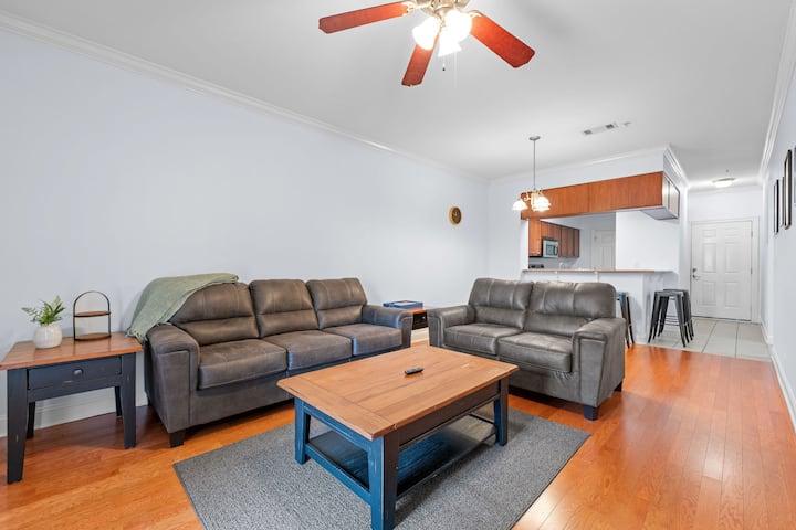 Elephant’s Den | 2br Condo 3.2 Mi From Campus! - Tuscaloosa, AL