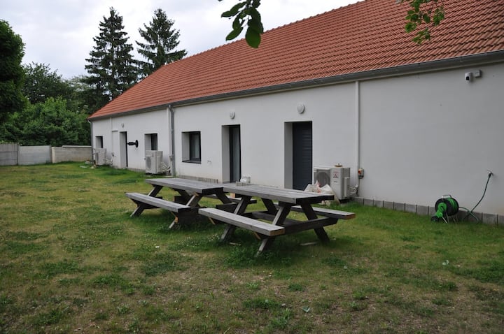 Jardin & Gare à Pied Ferte Sous Jouarre Easylodges - La Ferté-sous-Jouarre