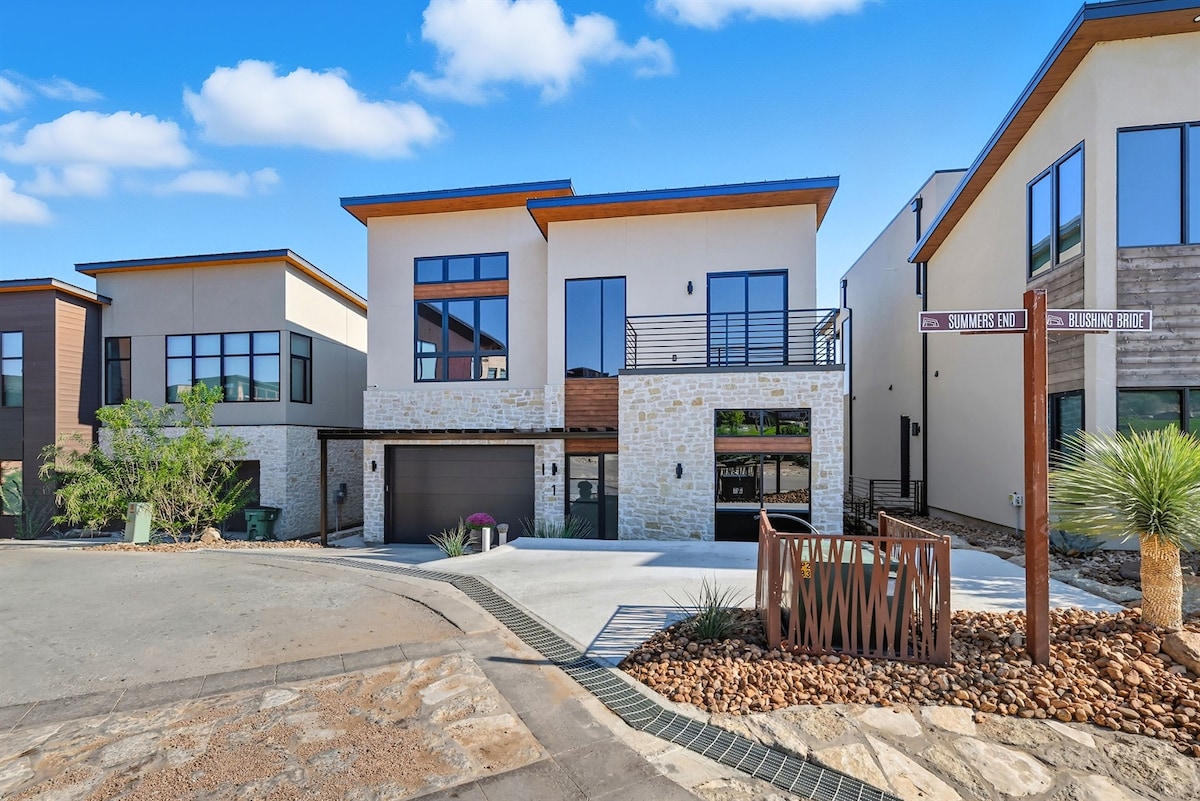 Serenity Shoes waterfront overlooking PK Lake! - Houses for Rent in ...