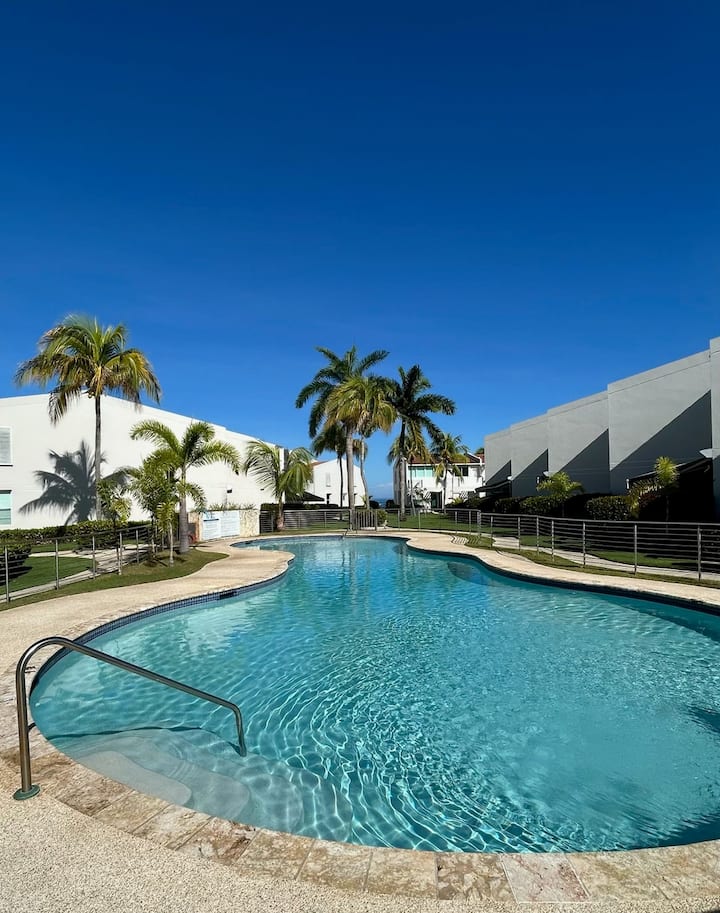 Beautiful Ocean Villa By The Beach And Pool - Dorado