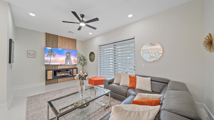 Luxury, Near Downtown, Rooftop, Mins To Lido Key - Sarasota, FL