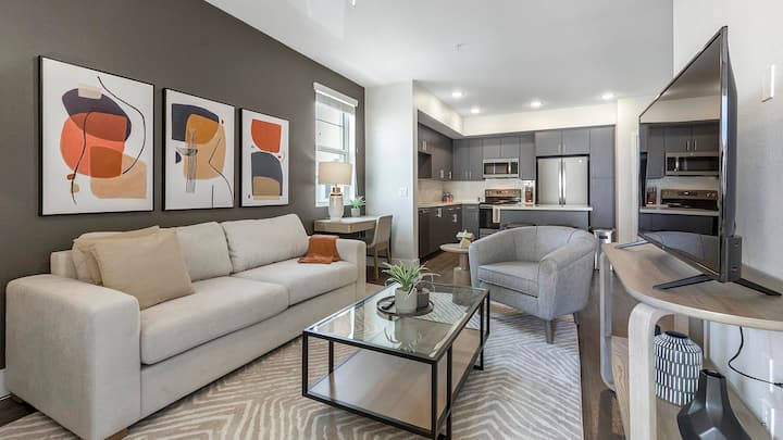 Landing | Chic 2bd, Yoga Studio, Gym - Connecticut