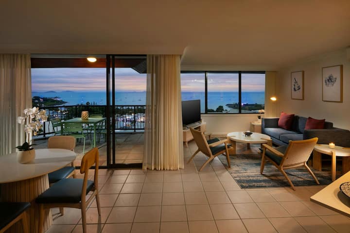 Stunning Two Bedroom Ocean View Stay 2+ & Save - Airlie Beach