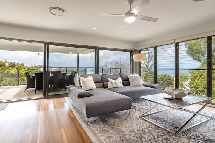 The Majestic Coolum Ocean Views & Poolside Escape - Coolum Beach