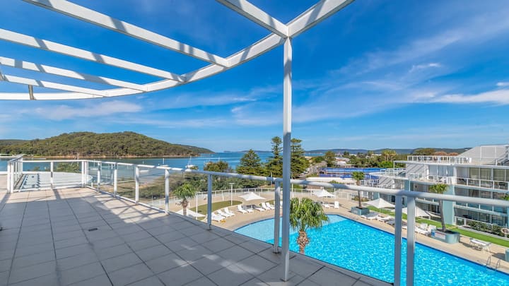 Blue Ocean - Avoca Beach