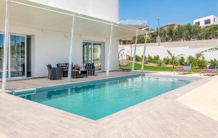 Awesome Home In Marina Di Ragusa - Marina di Ragusa