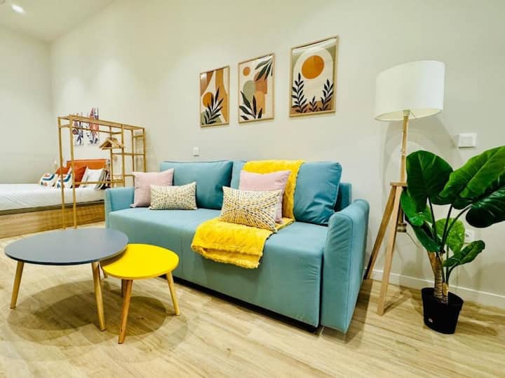 Stylish Studio Near City Center - Valencia