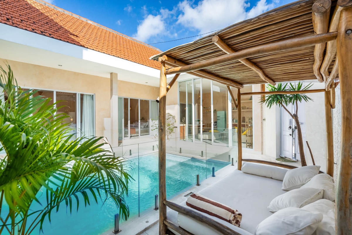 Villa Sacral 3BR Designer Villa with Pool & Gazebo - Villas for Rent in ...