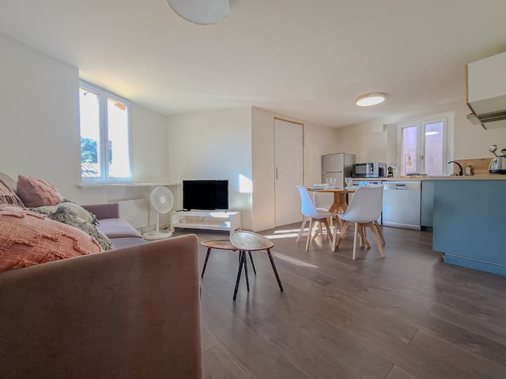 Cosy 2 P Au Cœur Du Vieux Village De - Villeneuve-Loubet