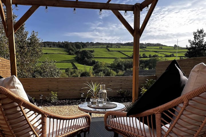 Host & Stay | Holmfirth Hideaway - Holmfirth