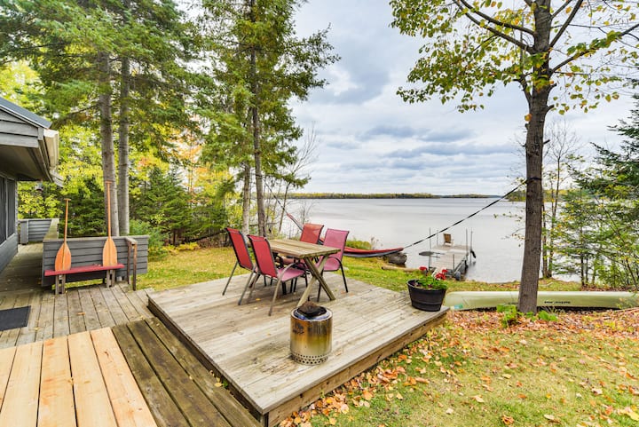Private Peninsula! Modern-rustic Fall Lake Cabin - Ely, MN