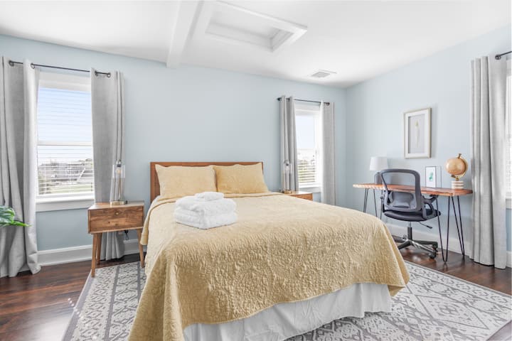 Magnolia Manor-walk To Beach, Mansions, Cliff Walk - Newport, RI