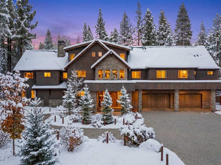 South Lake Escape | Indoor Pool + Movie Theater - South Lake Tahoe, CA