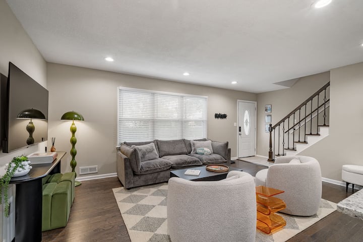 Adorable Op Home W/king Beds_perfect For Families - Kansas City, MO