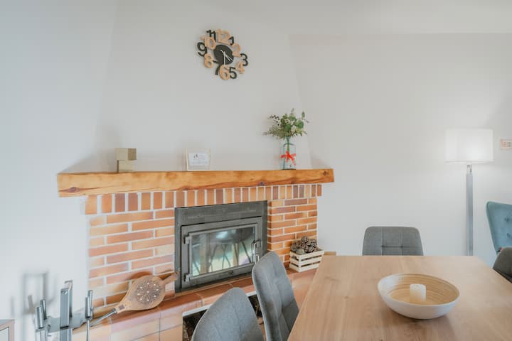 Las Natillas Con V - Martín Miguel - Segovia