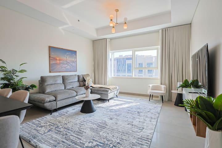 Al Raha 4-bedroom Suite - Abu Dhabi