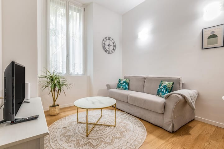 Luxury Apartment Milano 4 Pax - Morgagni - Milan