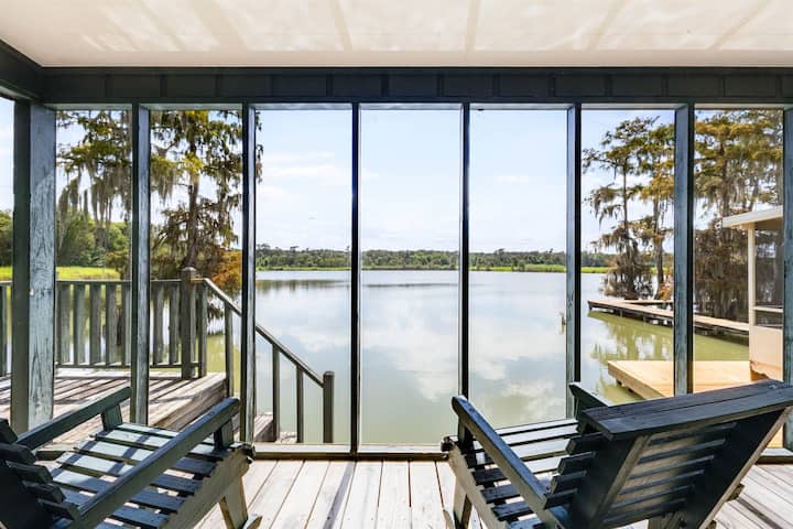 Private Lake Near I-49 For 12; Fish, Kayak, Relax - Evangeline Downs Racetrack & Casino