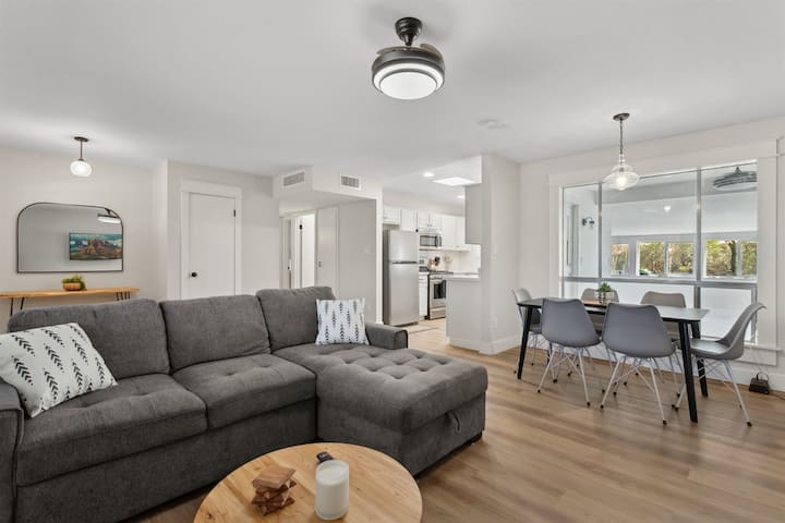Bright & Modern 2br/1ba – Sun City Escape - Sun City, AZ