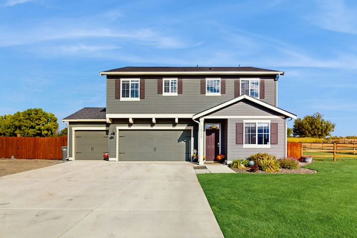 4br Dog Friendly Home-fireplace, Grill-huge Yard - Ellensburg, WA