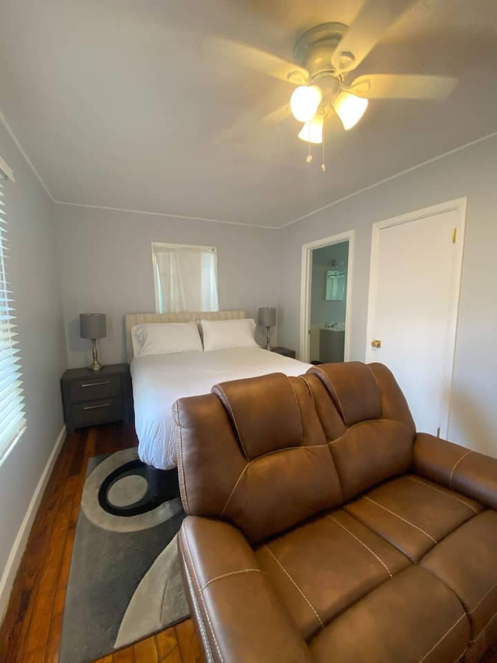 Lafayette Apartment-free Parking, Kitchen, And Wif - Lafayette, LA