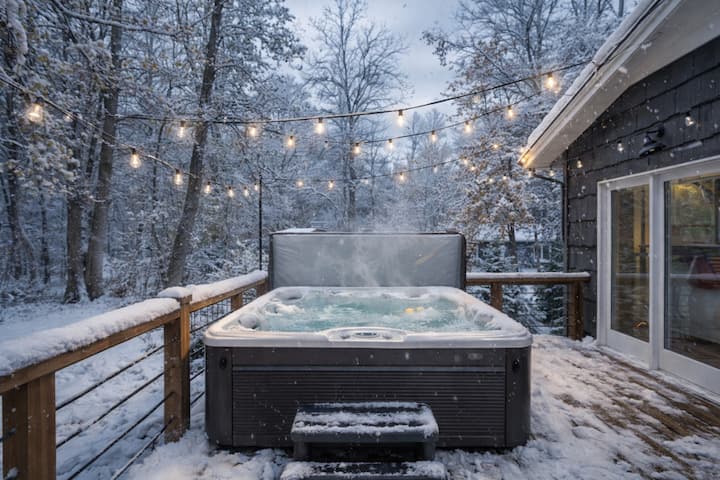 New: Cozy One Level W/ Hot Tub In Kerhonkson - Minnewaska State Park Preserve, Kerhonkson