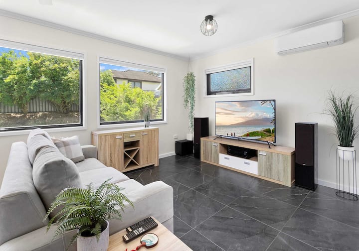 The Nook - Lake Illawarra - Dapto