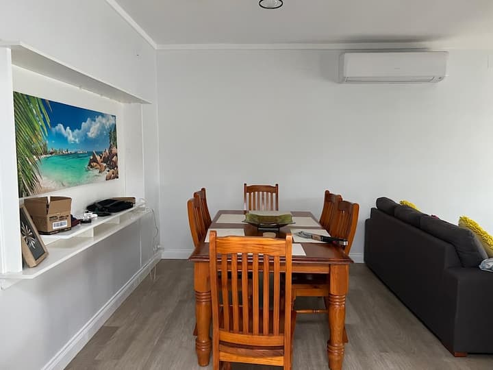 The Waratah Escape Nowra - Nowra