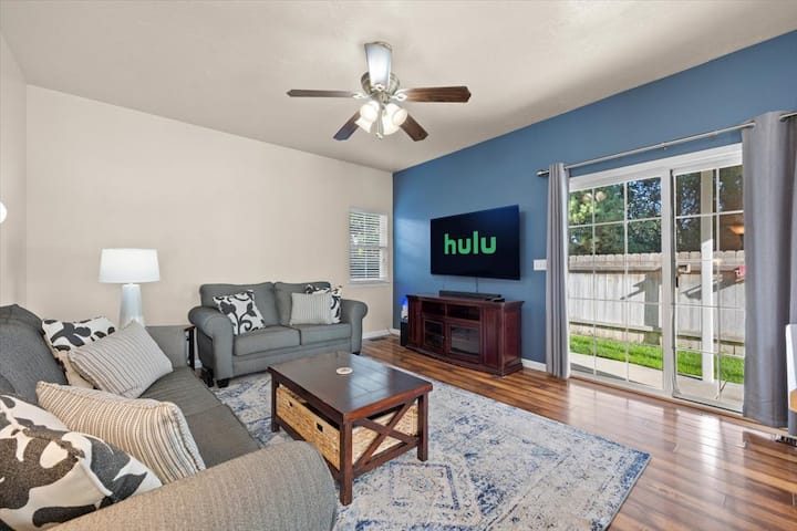 *Private Balcony*5min>nnu*backyard*king*parking*w/ - Lake Lowell, ID