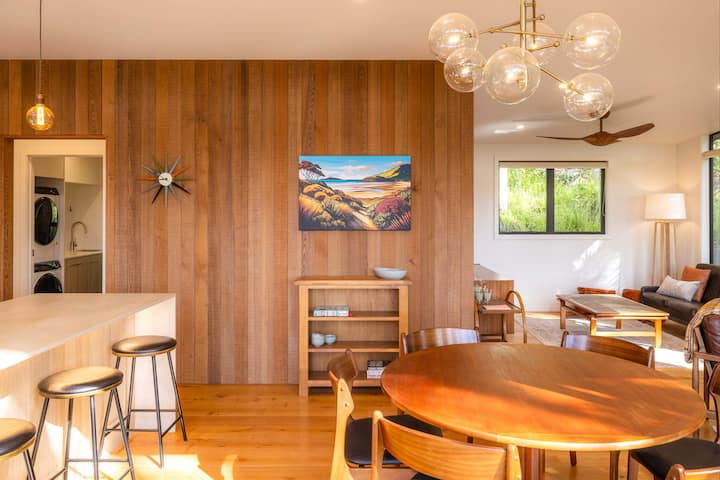 Te Toki Luxury Treehouse And Studio - Waiheke Island