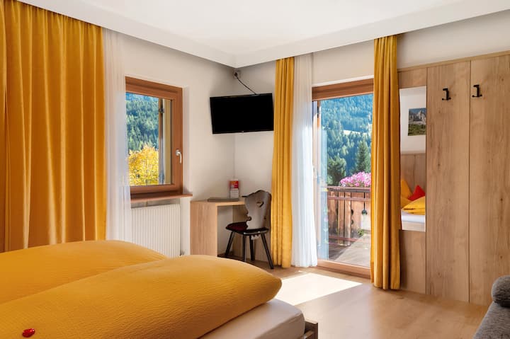 Veltierhof Dreibettzimmer 2 - Val Gardena