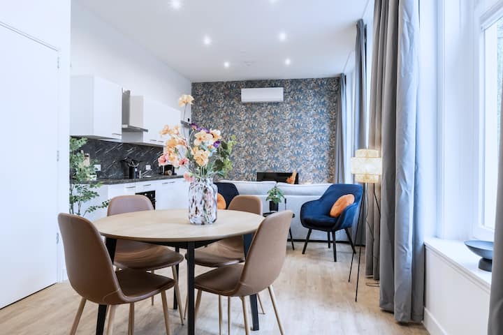 Spacious Apartment In Tilburg – Bed And Coffe - Goirle