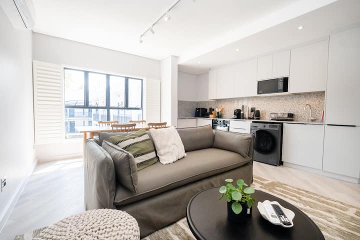 216 Paarl Lux 1 Bdrm Apt With Parking - Paarl