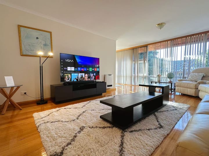 Sandy Bay Home - The Ultimate Base In Hobart - Hobart
