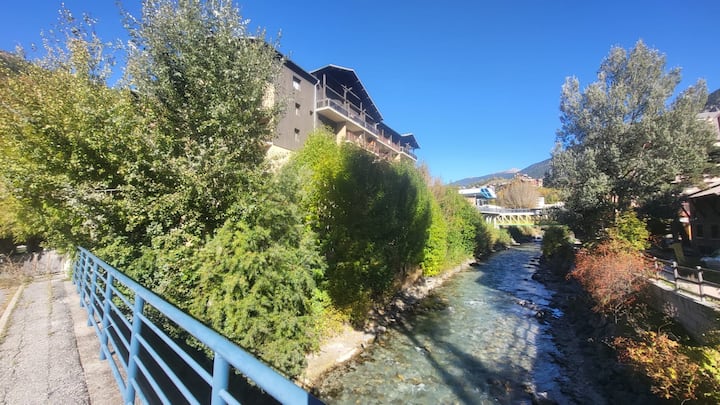 Joli Studio Proche De La Remontée Mécanique - Briançon